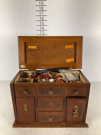 Multi-Compartment Jewelry Box with Assorted Contents - Hash Auctions