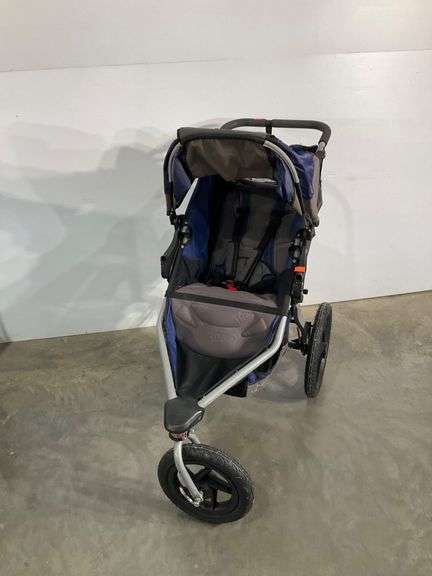 BOB Jogging Stroller With Three-Wheel Design and Padded Seat - Hash ...