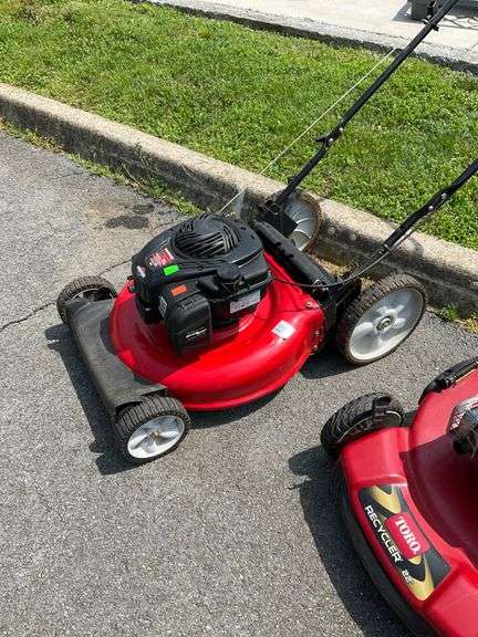 Yard Machines 21-Inch Gas-Powered Push Mower with 550EX Briggs ...