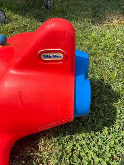 Little Tikes Red Plastic Airplane Rocker - Hash Auctions