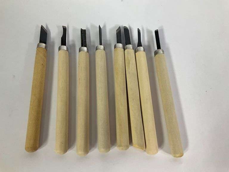 Eight Carving Tools with Wooden Handles - Hash Auctions