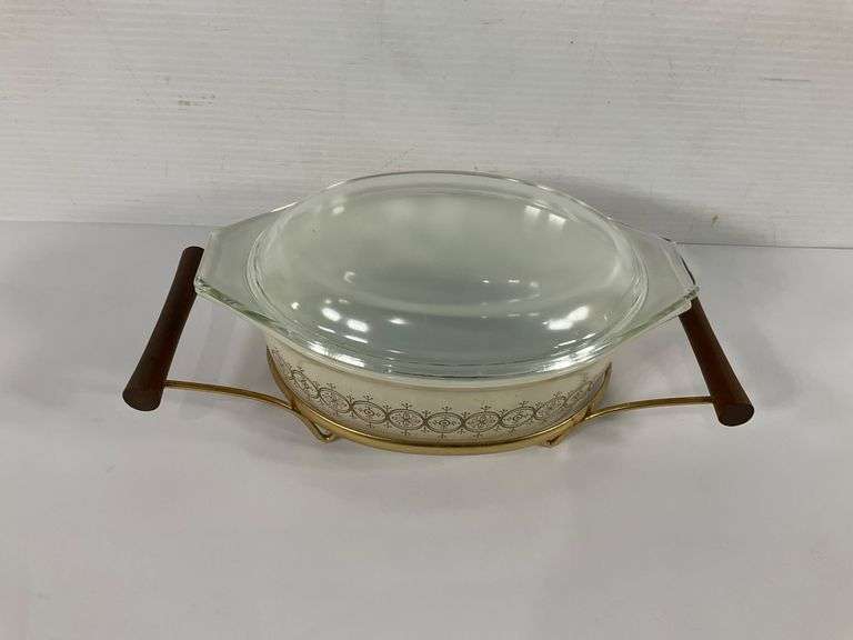 Pyrex Baking Dish with Gold-Tone Metal Holder and Glass Lid, 13in Wide ...