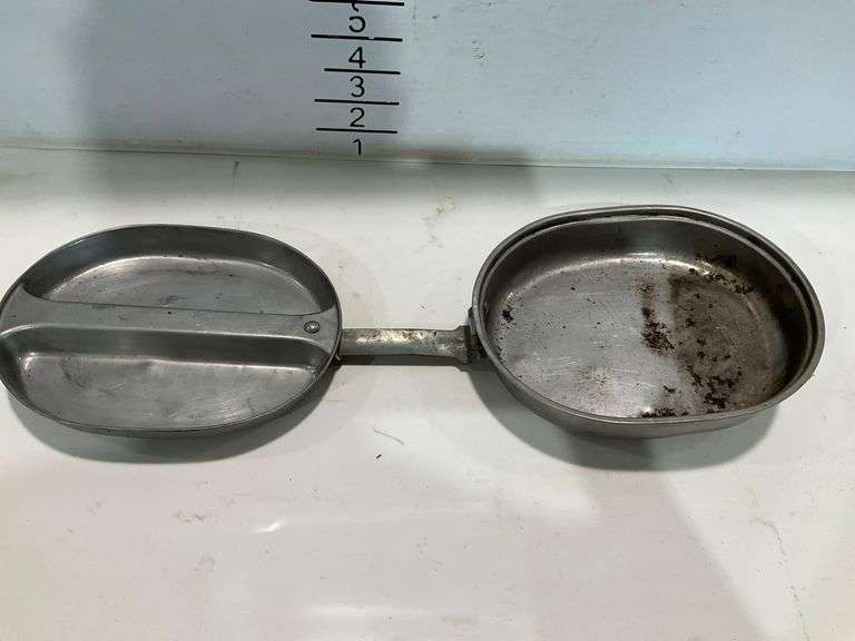 Metal Mess Kit with Hinged Divided Compartments - Hash Auctions