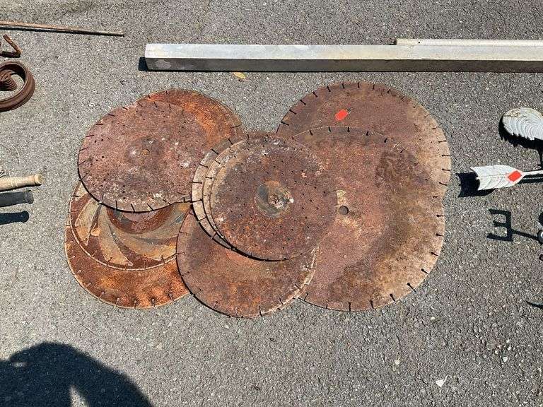 13- Various Saw Blades rusty from shop storage but blades have never ...