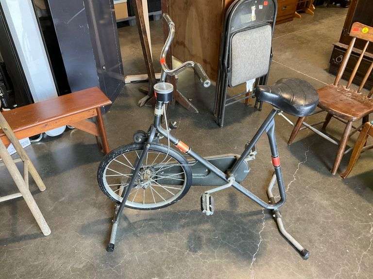 Vintage Stationary Exercise Bike with Chain Drive Mechanism - Hash Auctions