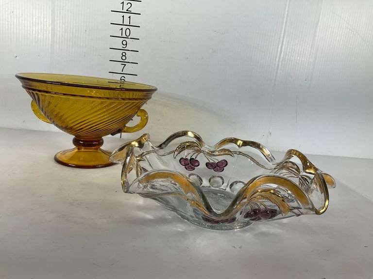 Amber Glass Pedestal Bowl With Handles and Clear Glass Ruffled Bowl ...