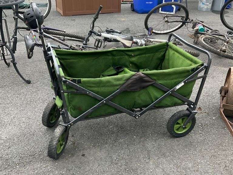 Collapsible Aluminum Frame Wagon With Green Cloth Lining - Hash Auctions
