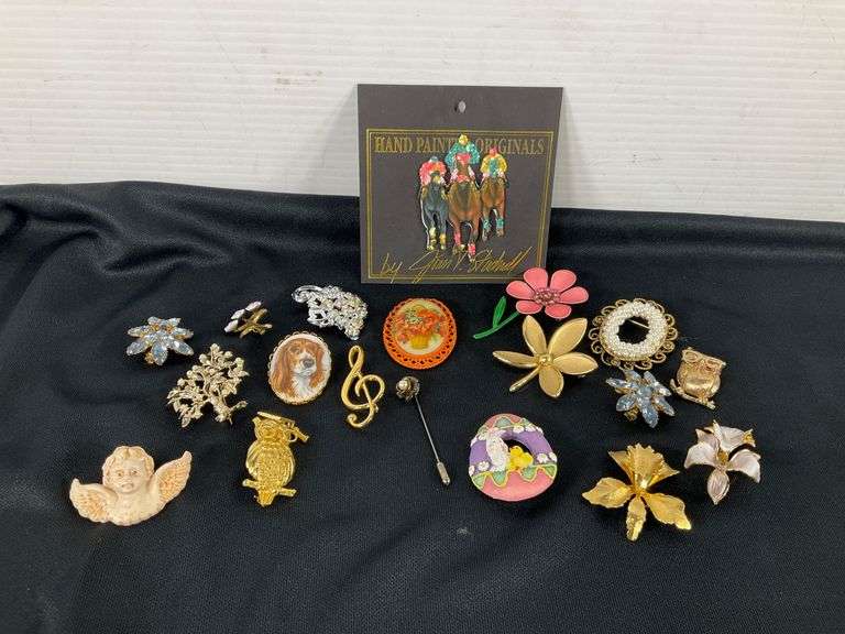 Pins and Brooches Including Hand-Painted Designs - Hash Auctions