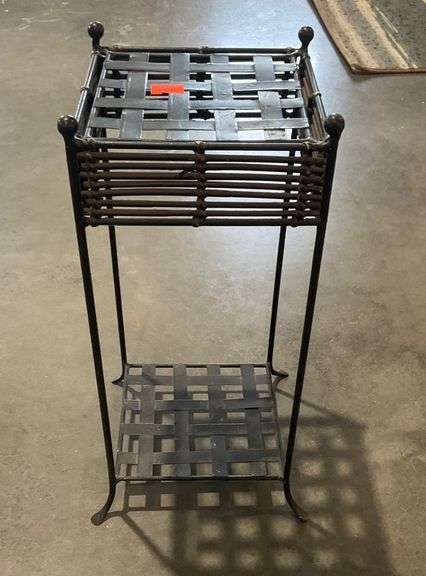 Iron Works-Made Freestanding Metal Stand with Lattice Design - Hash ...