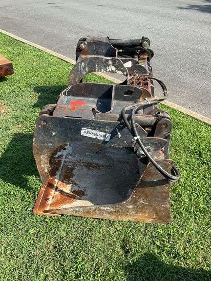 Loader Bucket with Grabbles, quick detach skid loader type, 5 1/2 foot ...