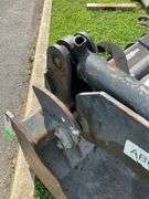 Loader Bucket with Grabbles, quick detach skid loader type, 5 1/2 foot ...
