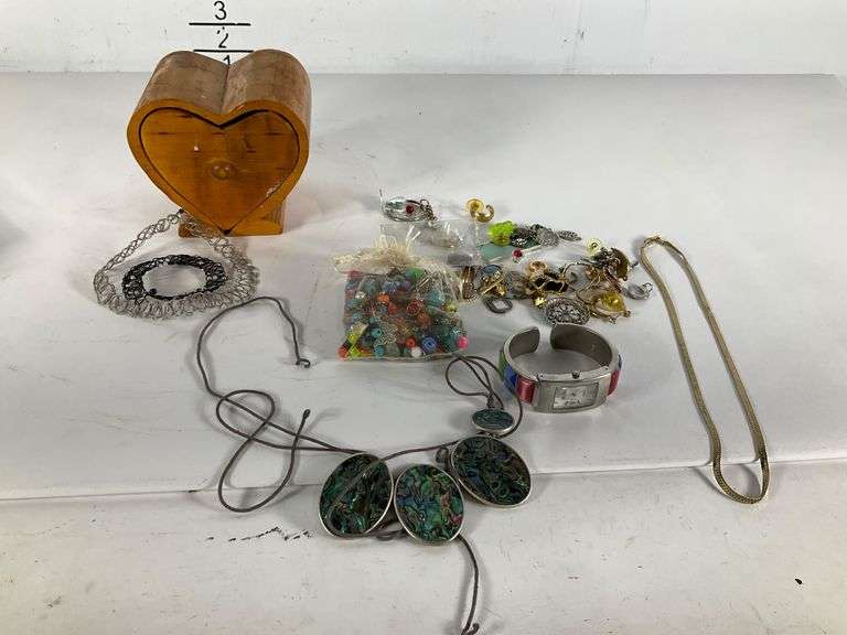 Jewelry and Beads with Heart-Shaped Trinket Box - Hash Auctions