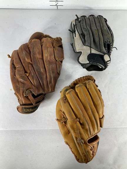 Three Right-Hand Baseball Gloves by Wilson and Others - Hash Auctions