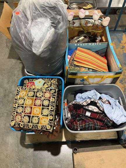 Pallet Lot With Assorted Textiles, Clothing, Home Decor, and ...
