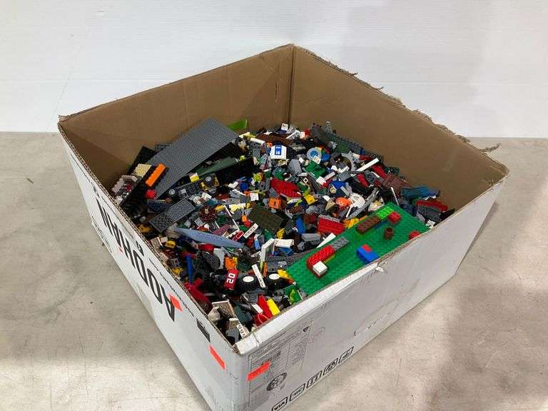 Large Box of LEGO Bricks, Plates, and Pieces - Hash Auctions