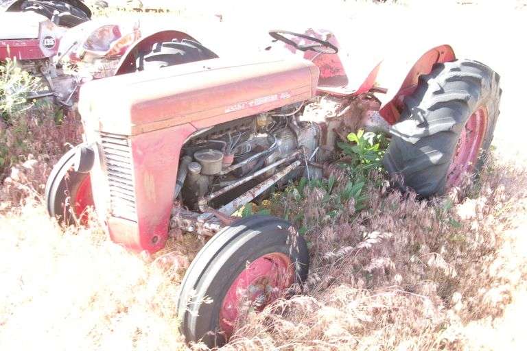 MF 35 TRACTOR GAS, unknown condition, estate item - Heaverlo Northwest ...