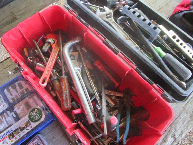 MISC BITS, TOOL BOX W/TOOLS, ATTACHMENTS 4PC - Heaverlo Northwest Auctions