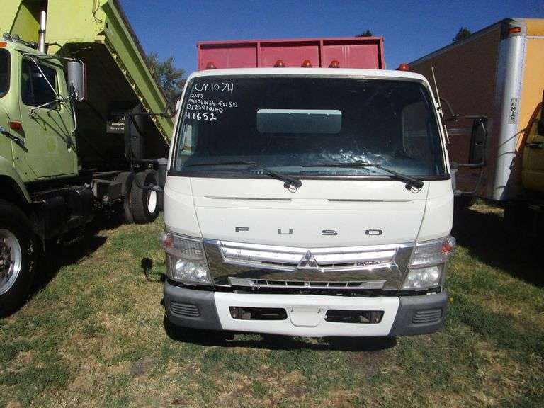 2013 MITSUBISHI FUSO 12 ft FLATBED DUMP TRUCK - Heaverlo Northwest Auctions