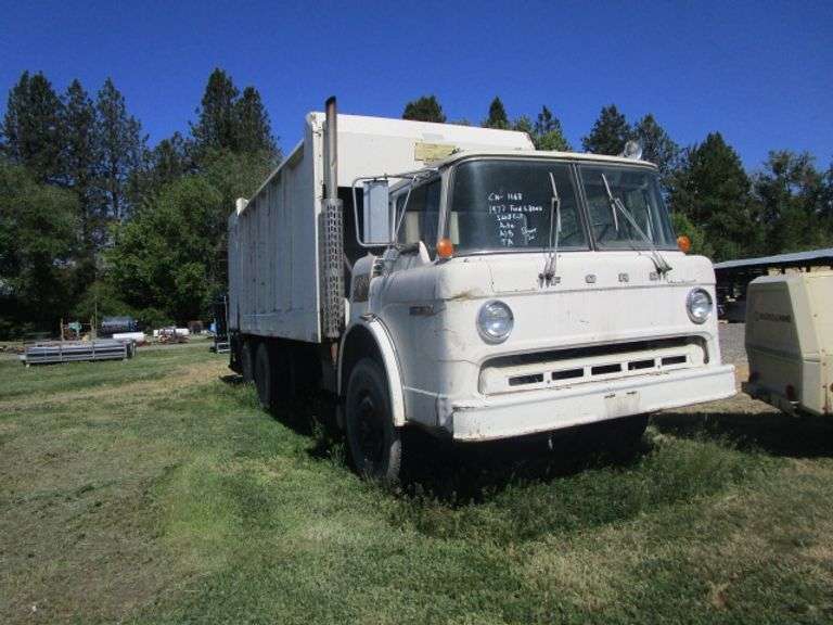 1977 FORD L8000 GARBAGE TRUCK - Heaverlo Northwest Auctions