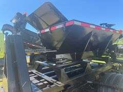 2006 FORD F550 4x4, STELLAR HOOK TRUCK, W/Boss V-Plow, rear sanding ...