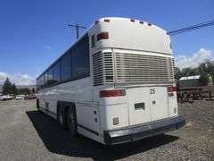 2002 MCI CHARTER BUS - Heaverlo Northwest Auctions