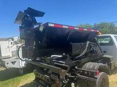 2006 FORD F550 4x4, STELLAR HOOK TRUCK, W/Boss V-Plow, rear sanding ...