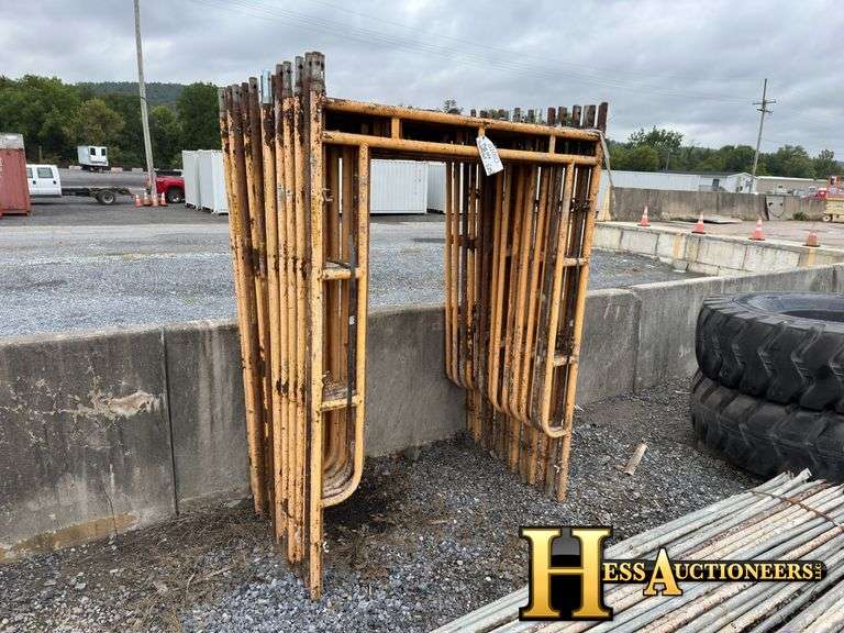 BILLJAX SCAFFOLD BUCKS - Hess Auctioneers