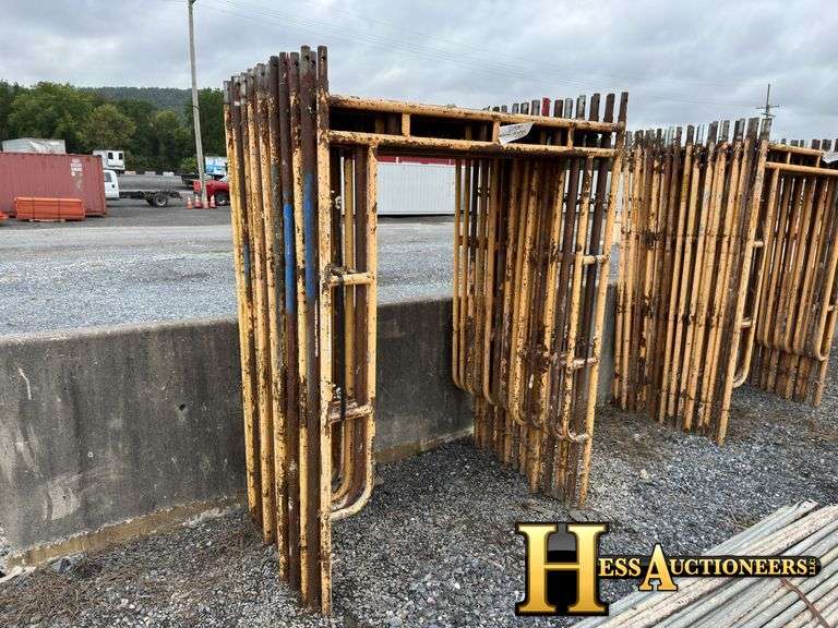 BILLJAX SCAFFOLD BUCKS - Hess Auctioneers