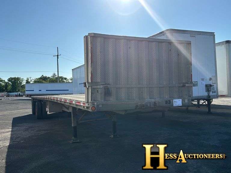 1993 REITNOUER 48' FLATBED TRAILER - Hess Auctioneers