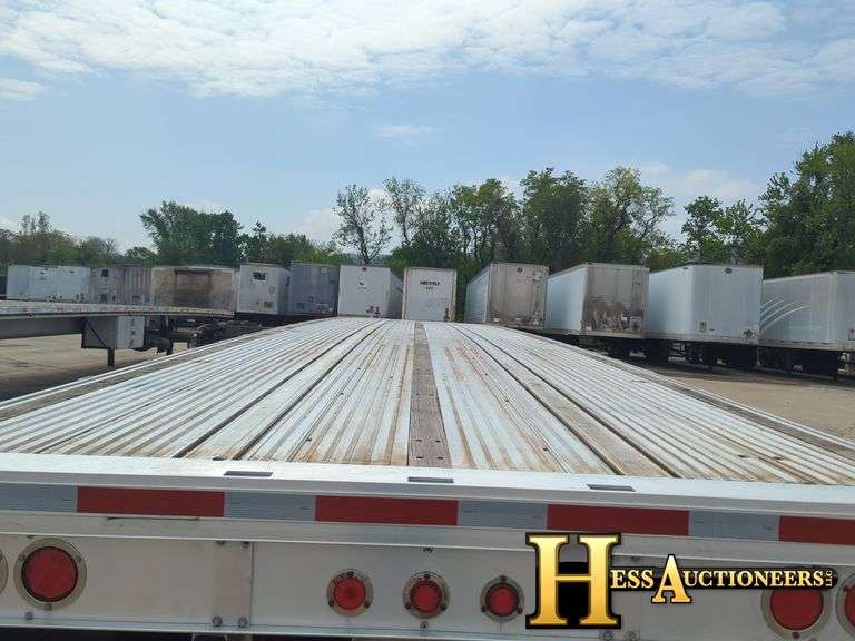 2013 REITNOUER 48' FLATBED TRAILER - Hess Auctioneers