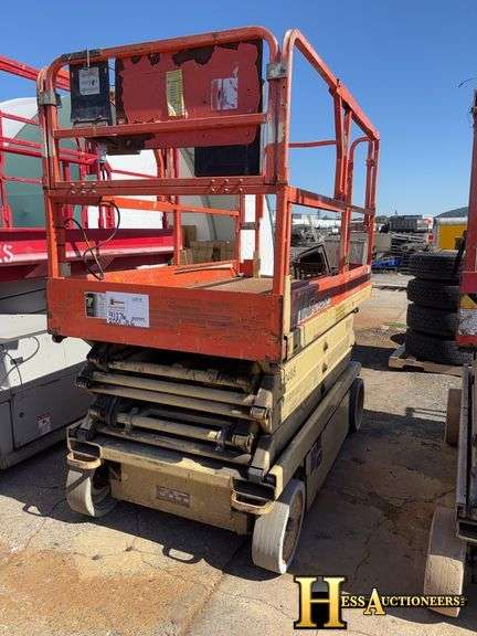 2001 JLG 2646E2 SCISSOR LIFT - Hess Auctioneers