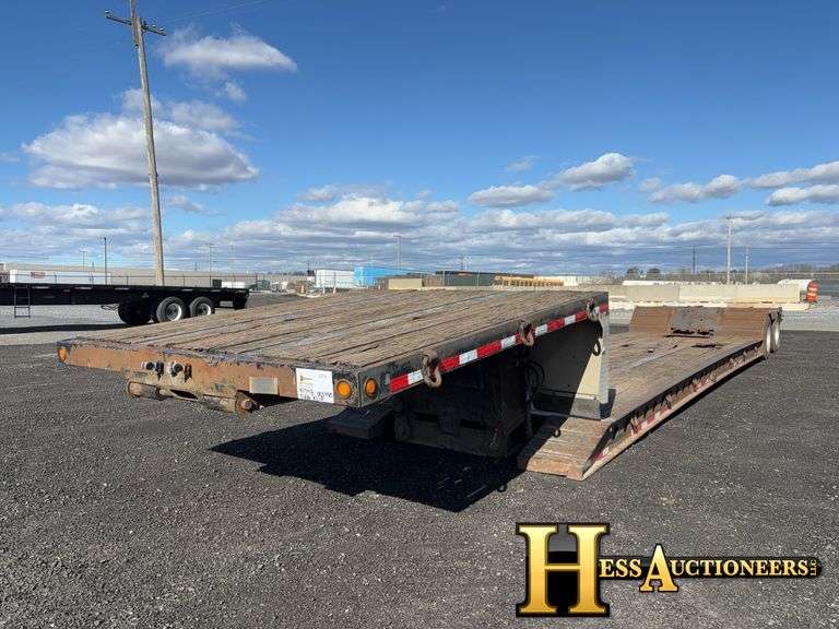 2006 XLSP 60MFG 48' LOWBOY TRAILER - Hess Auctioneers
