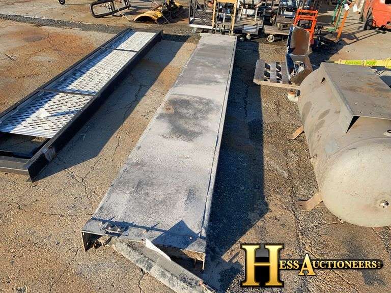 WALK RAMP TRUCK PART - Hess Auctioneers