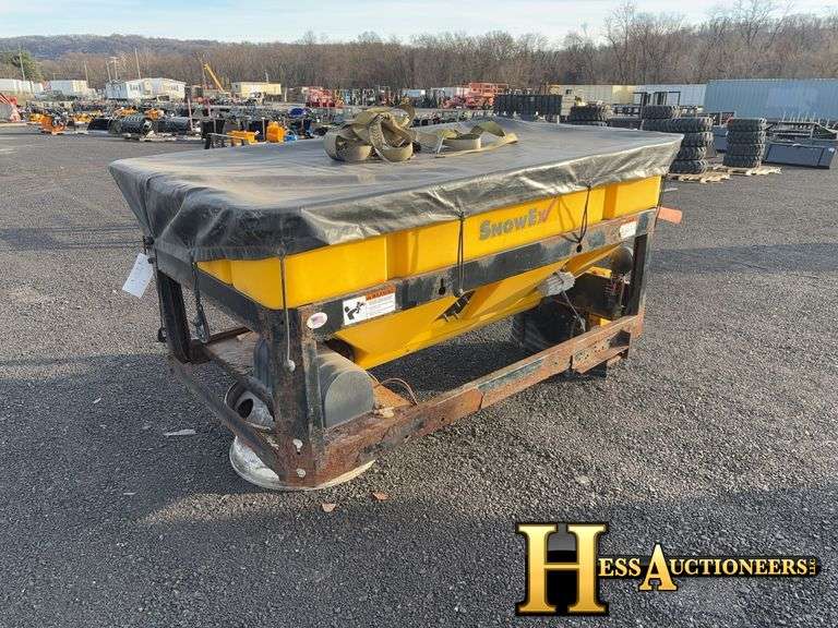SNOW EX SALT SPREADER - Hess Auctioneers