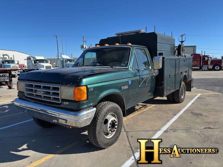 1990 FORD F450 CAB CHASSIS - Hess Auctioneers