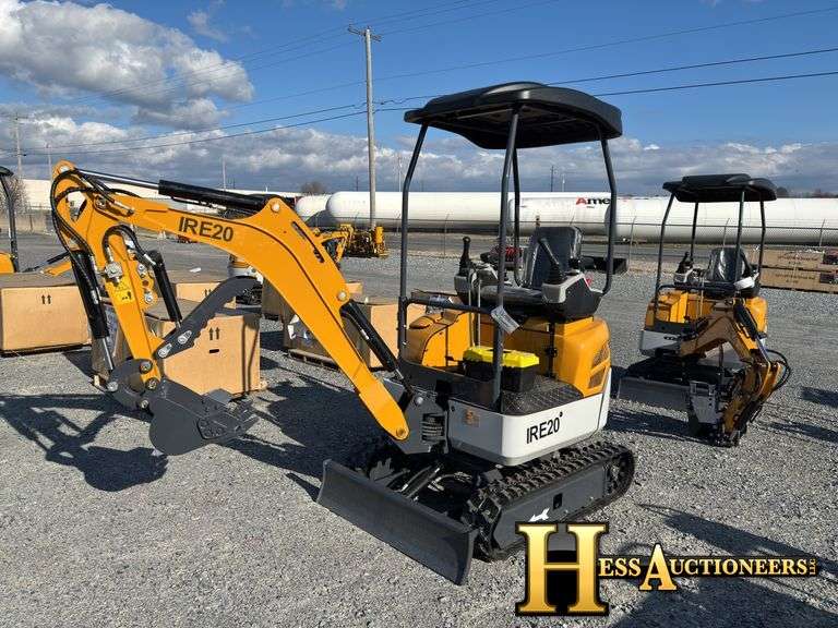 IRE20 MINI COMPACT EXCAVATOR - Hess Auctioneers