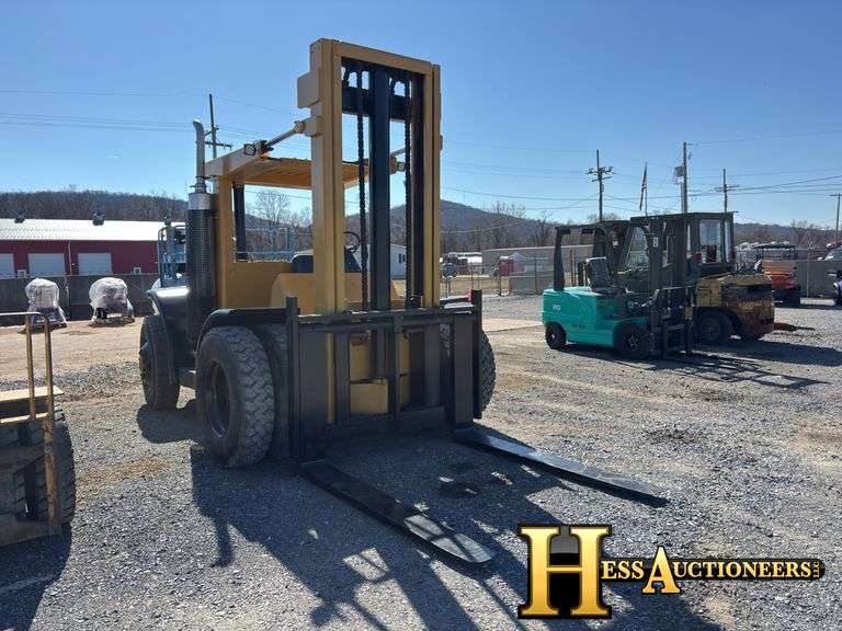 1982 HYSTER H150H FORKLIFT - Hess Auctioneers