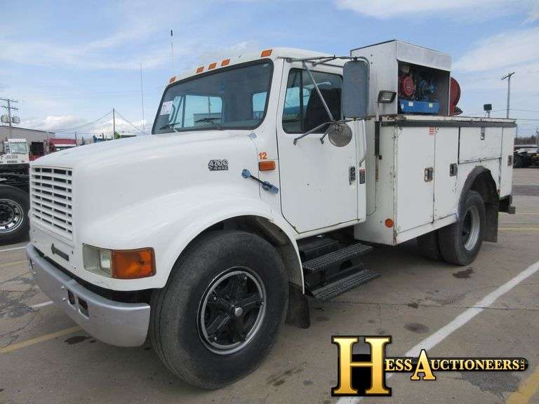 1997 INTERNATIONAL 4700 UTILITY TRUCK - Hess Auctioneers