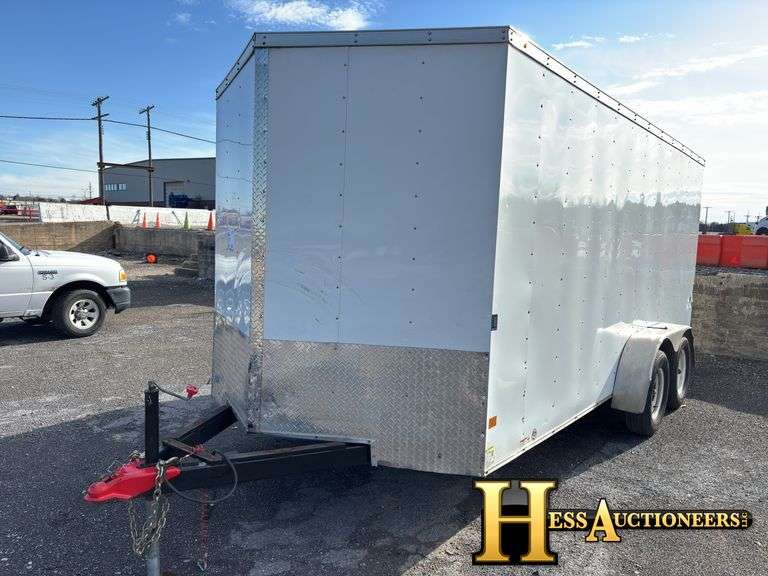 2017 UNIVERSAL CARGO 18' ENCLOSED TRAILER - Hess Auctioneers