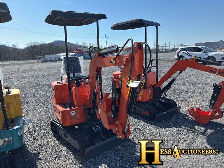 2025 DIGMASTER DM100 PRO MINI COMPACT EXCAVATOR - Hess Auctioneers