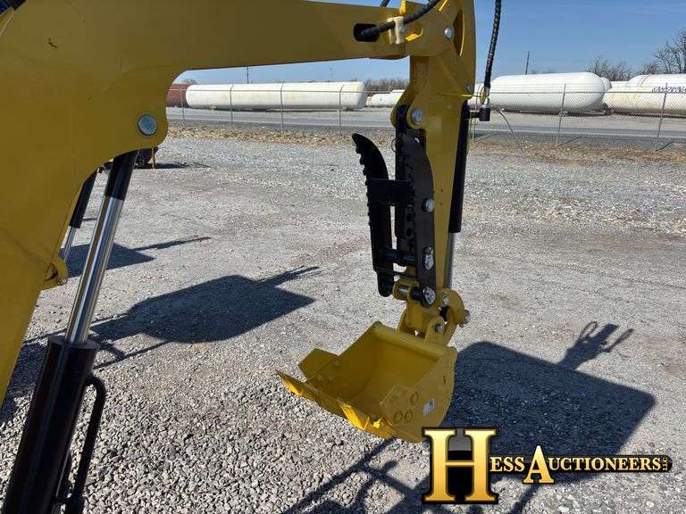 2025 DIGMASTER DM100 MINI COMPACT EXCAVATOR - Hess Auctioneers