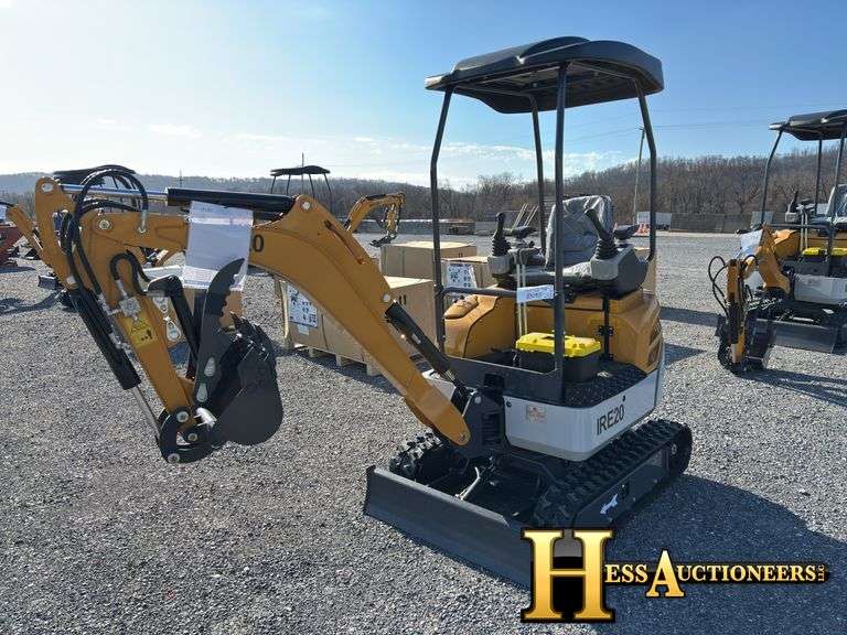 IRE20 MINI COMPACT EXCAVATOR - Hess Auctioneers