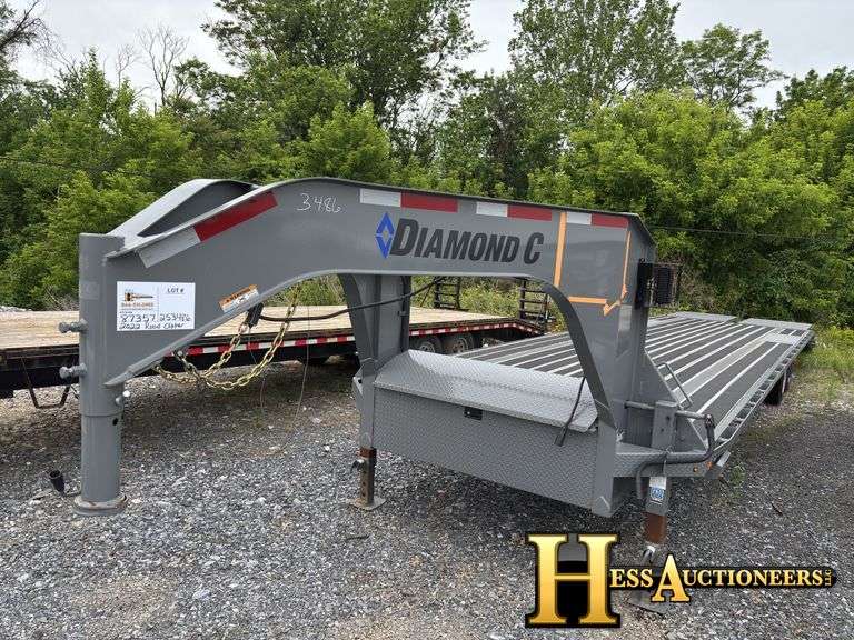 2022 ROAD-CLIPPER FMAX-208 35' GOOSENECK TRAILER - Hess Auctioneers