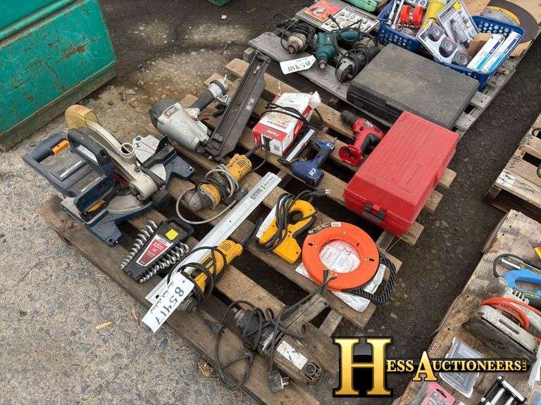 ELECTRICAL COMPONENTS - Hess Auctioneers