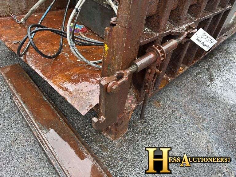 RAM JET TRASH COMPACTOR - Hess Auctioneers