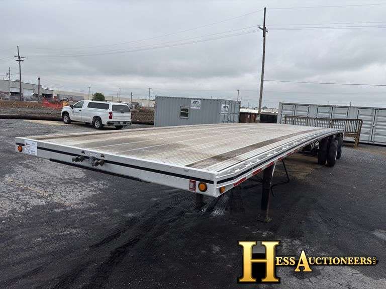 2017 MAC ROAD WARRIOR 48' FLATBED TRAILER - Hess Auctioneers