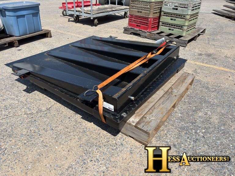 PLATFORM SCALE - Hess Auctioneers