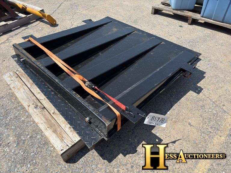 PLATFORM SCALE - Hess Auctioneers
