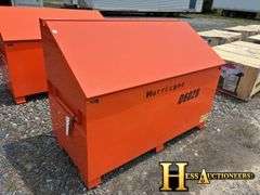 HURRICANE TOOL BOX - Hess Auctioneers