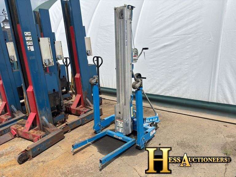 2009 GENIE SLA-10 LIFT POSITIONER - Hess Auctioneers